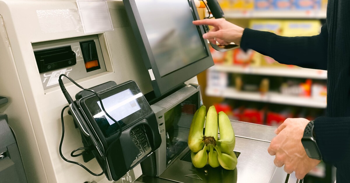 Why some grocery stores are rejecting self-checkout and replacing them ...