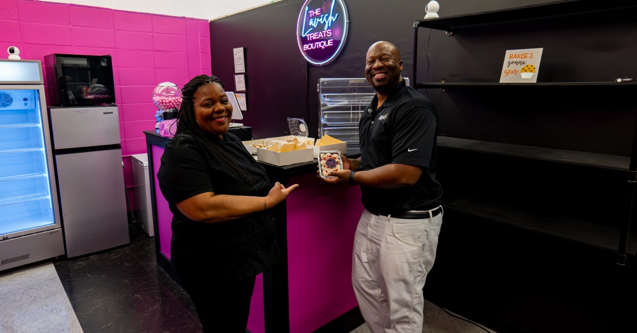 Toni Allen providing Lavish Treats for the community - Guapify ...