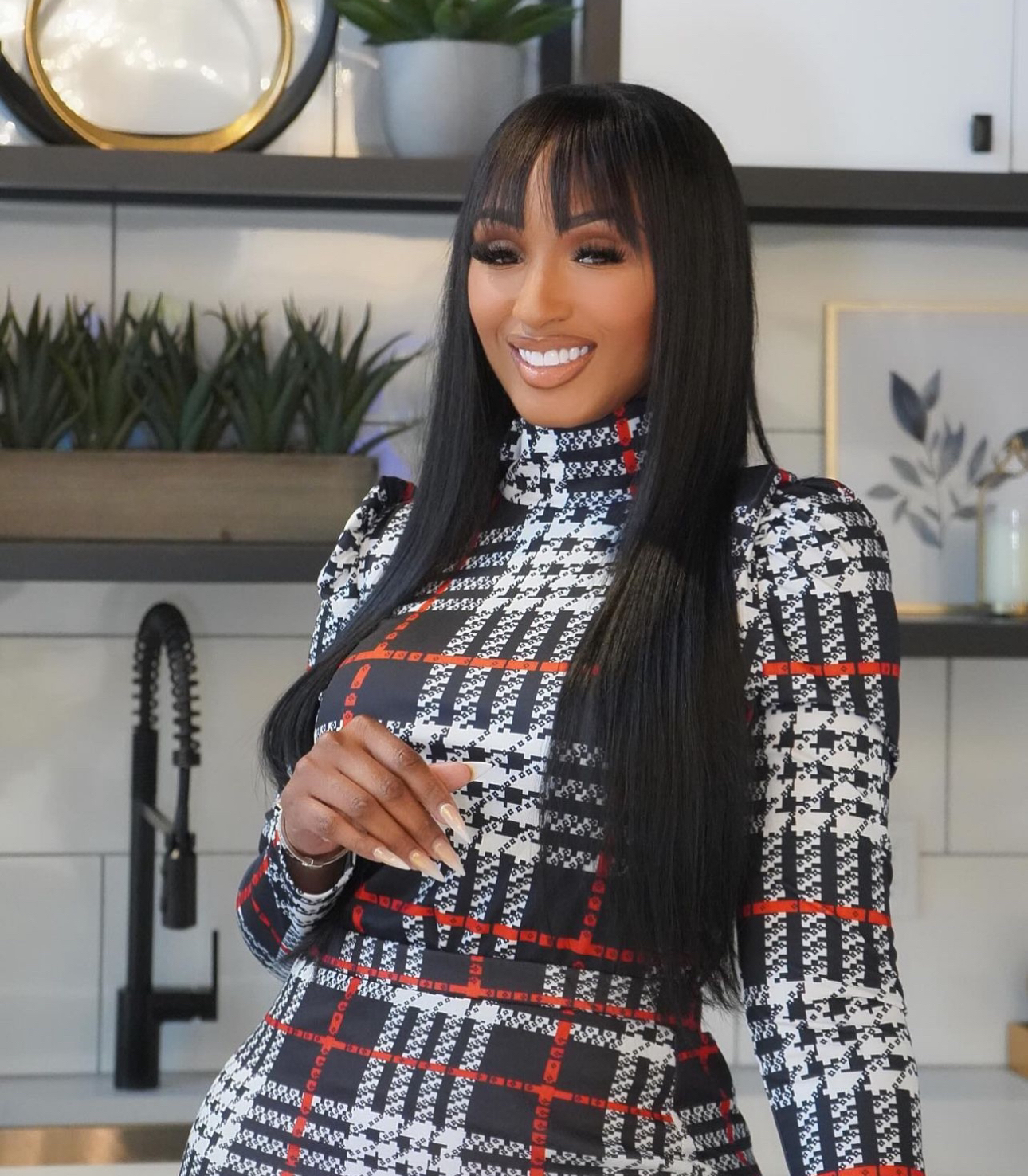 Meet Suzette Samuel: Author, Realtor, and Serial Entrepreneur - Guapify ...